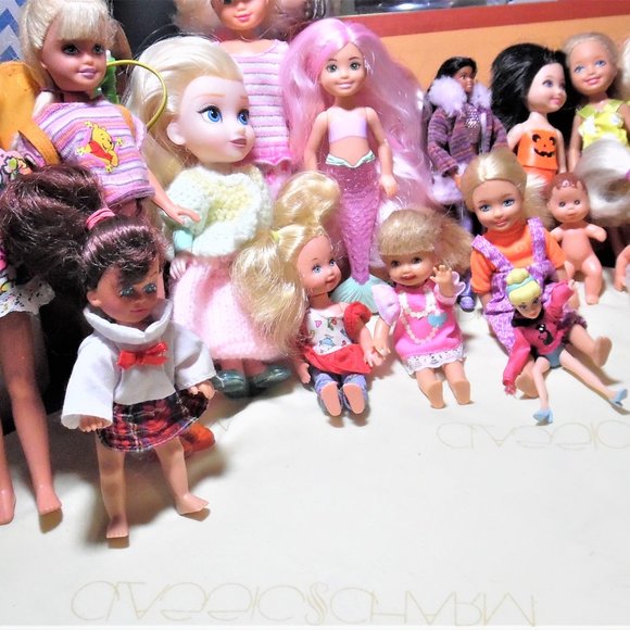 Barbie, Kids Kore | Toys | 25 Asst Barbie Chelsea Elsa Kids Kore Etc ...